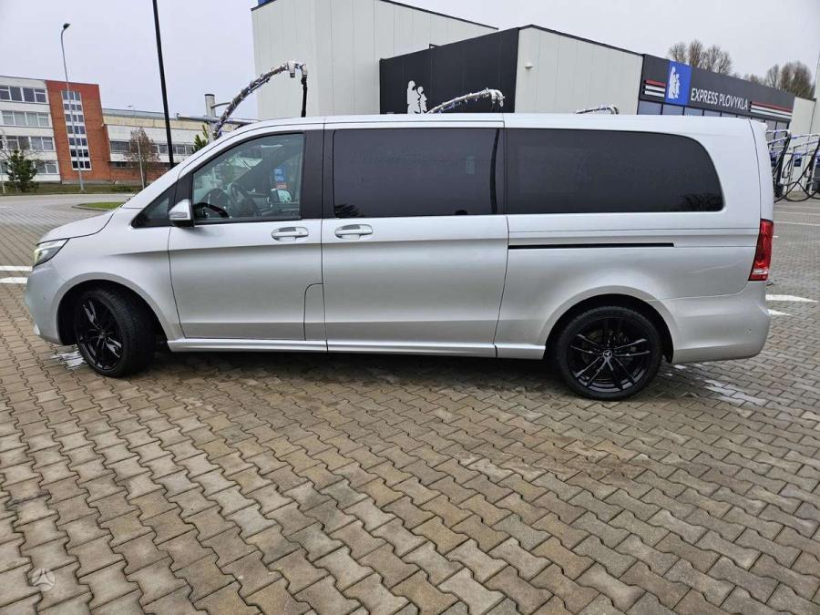 Grey Mercedes-Benz V 250 2018 in Siauliai, with an engine capacity of 2.10 L and mileage of 322 thousand km for 29900 €, photo 4 on AUTOMOTO.COM.LV