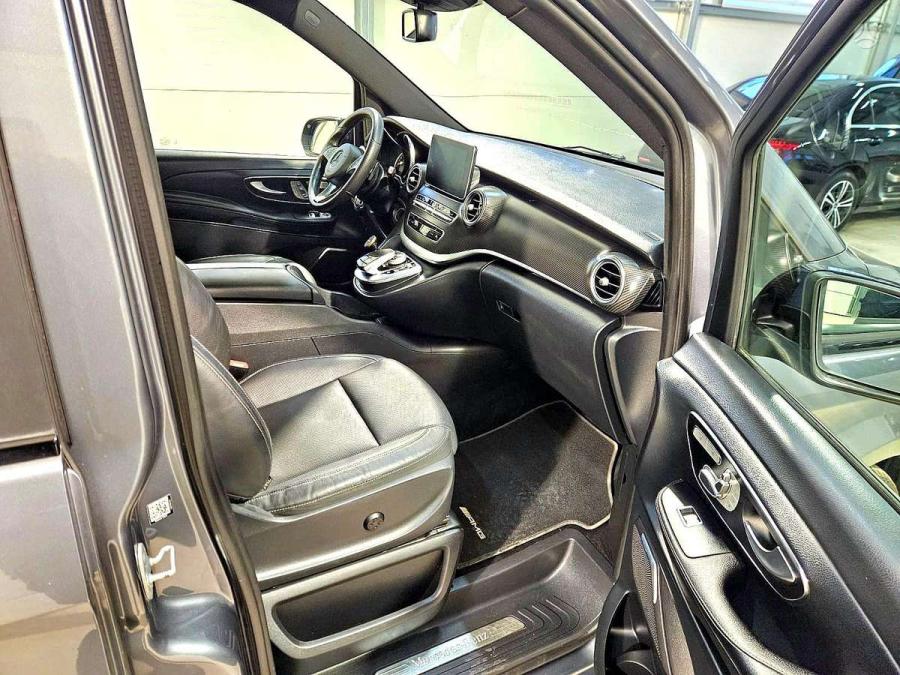 Grey Mercedes-Benz V 250 2019 in Marijampole, with an engine capacity of 2.14 L and mileage of 317 thousand km for 27709 €, photo 35 on AUTOMOTO.COM.LV