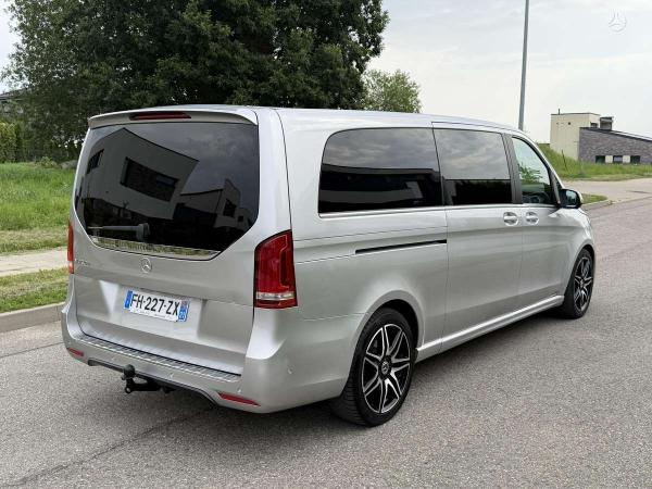 Grey Mercedes-Benz V 250 2019 in Vilnius, with an engine capacity of 2.20 L and mileage of 281 thousand km for 26300 €, photo 2 on AUTOMOTO.COM.LV