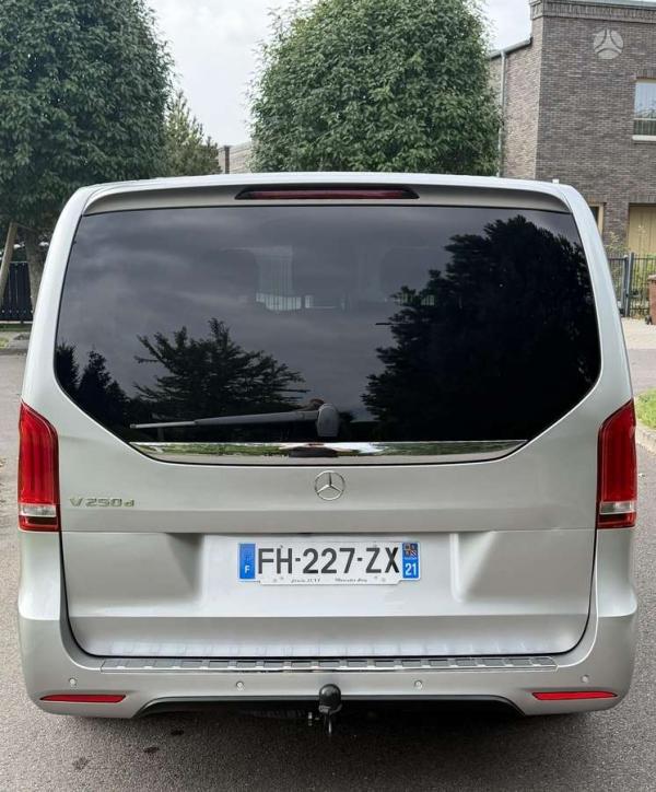 Grey Mercedes-Benz V 250 2019 in Vilnius, with an engine capacity of 2.20 L and mileage of 281 thousand km for 26300 €, photo 6 on AUTOMOTO.COM.LV