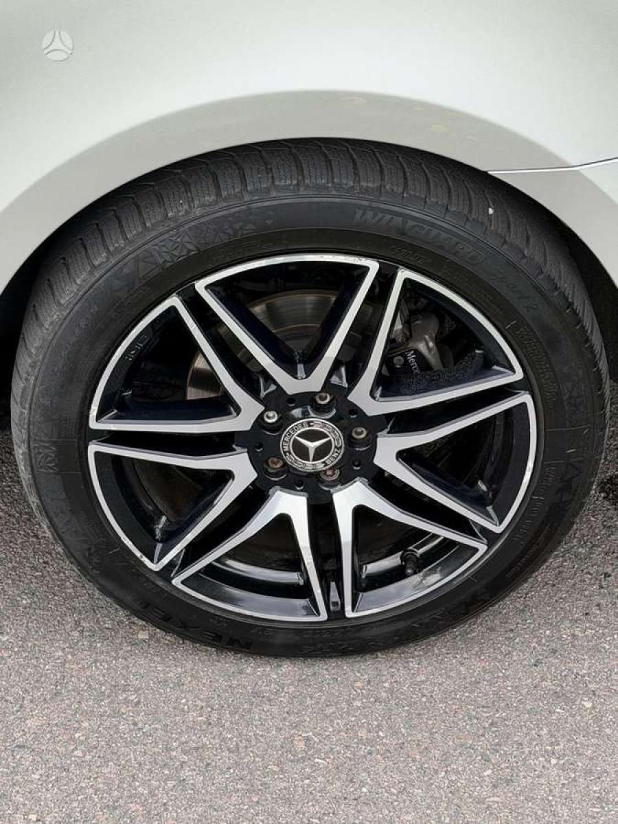 Grey Mercedes-Benz V 250 2019 in Vilnius, with an engine capacity of 2.20 L and mileage of 281 thousand km for 26300 €, photo 27 on AUTOMOTO.COM.LV