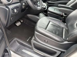 Grey Mercedes-Benz V 250 2019 in Vilnius, with an engine capacity of 2.20 L and mileage of 281 thousand km for 26300 €, photo 43 on AUTOMOTO.COM.LV