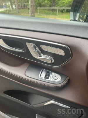 Pelēks Mercedes-Benz V 250 2015 Rīga, ar dzinēja tilpumu 2.20 L un nobraukumu 193 tūkst. km par 26800 €, foto 13 vietnē AUTOMOTO.COM.LV