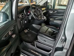 Grey Mercedes-Benz V 250 2016 in Kuldiga, with an engine capacity of 2.20 L and mileage of 221 thousand km for 29990 €, photo 9 on AUTOMOTO.COM.LV