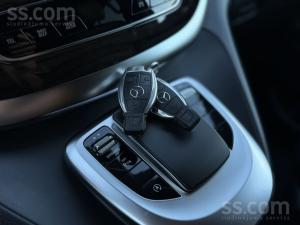 Pelēks Mercedes-Benz V 250 2020 Jelgava, ar dzinēja tilpumu 2.00 L un nobraukumu 0 tūkst. km par 36500 €, foto 14 vietnē AUTOMOTO.COM.LV
