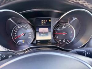 Grey Mercedes-Benz V 250 2016 in Riga, with an engine capacity of 2.10 L and mileage of 243 thousand km for 25995 €, photo 19 on AUTOMOTO.COM.LV