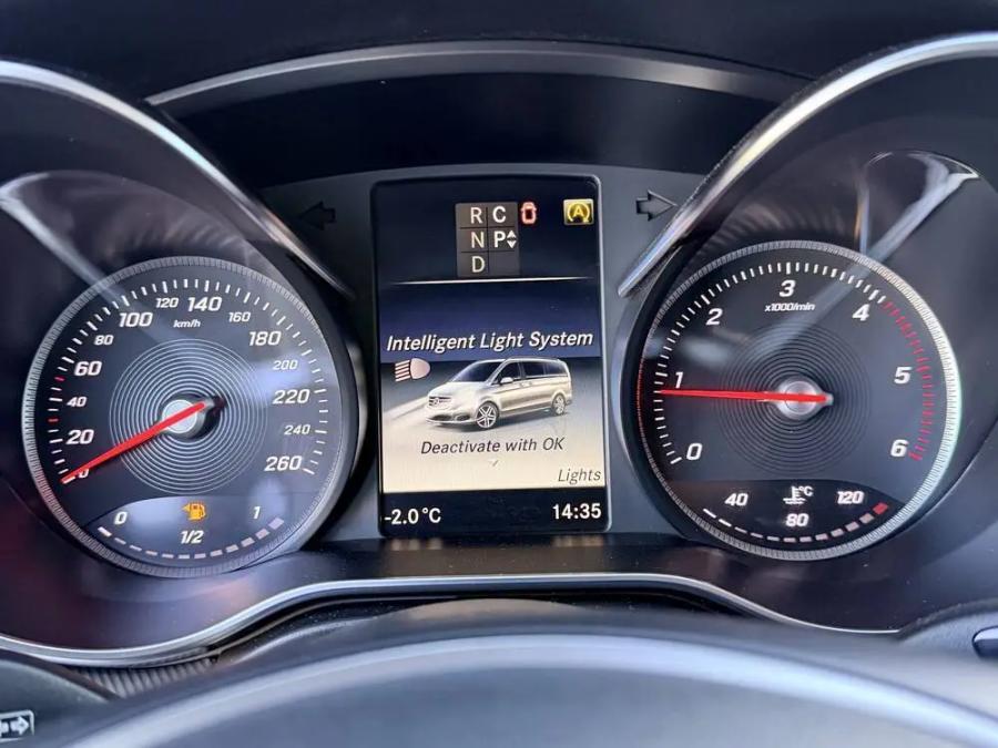 Grey Mercedes-Benz V 250 2016 in Riga, with an engine capacity of 2.10 L and mileage of 243 thousand km for 25995 €, photo 28 on AUTOMOTO.COM.LV