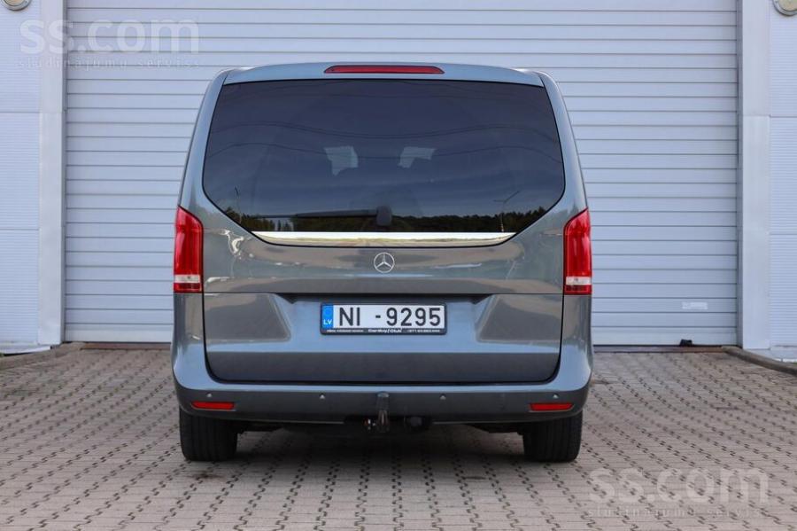 Grey Mercedes-Benz V 250 2016 in Riga, with an engine capacity of 2.20 L and mileage of 280 thousand km for 19995 €, photo 7 on AUTOMOTO.COM.LV