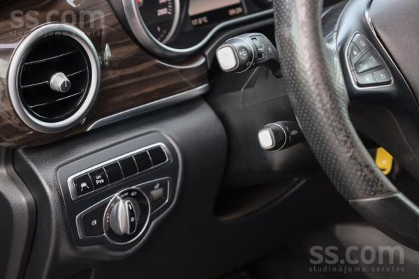 Mercedes-Benz V 250 2016 in Riga on AUTOMOTO.COM.LV Grey Mercedes-Benz V 250 2016 in Riga, with an engine capacity of 2.20 L and mileage of 280 thousand km for 19995 €, photo 11 on AUTOMOTO.COM.LV