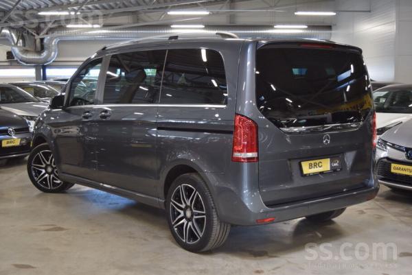 Grey Mercedes-Benz V 250 2018 in Riga, with an engine capacity of 2.20 L and mileage of 138 thousand km for 28900 €, photo 2 on AUTOMOTO.COM.LV