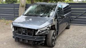 Grey Mercedes-Benz V 250 2019 in Jonava, with an engine capacity of 1.95 L and mileage of 270 thousand km for 18500 €, photo 16 on AUTOMOTO.COM.LV