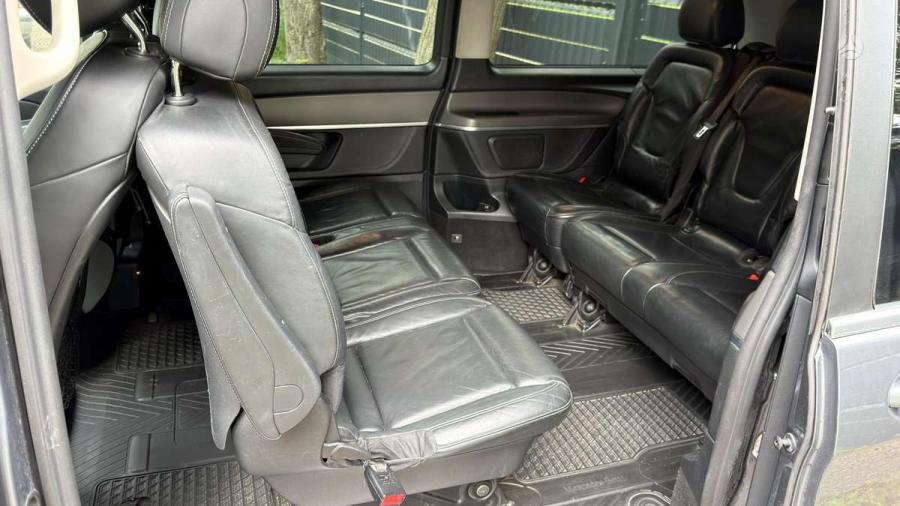 Grey Mercedes-Benz V 250 2019 in Jonava, with an engine capacity of 1.95 L and mileage of 270 thousand km for 18500 €, photo 19 on AUTOMOTO.COM.LV