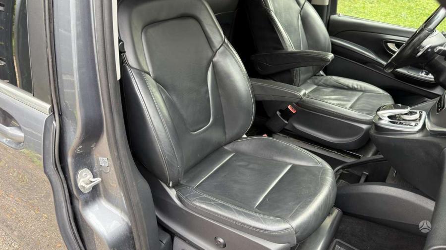 Grey Mercedes-Benz V 250 2019 in Jonava, with an engine capacity of 1.95 L and mileage of 270 thousand km for 18500 €, photo 20 on AUTOMOTO.COM.LV