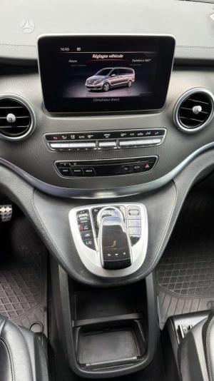 Grey Mercedes-Benz V 250 2019 in Jonava, with an engine capacity of 1.95 L and mileage of 270 thousand km for 18500 €, photo 24 on AUTOMOTO.COM.LV