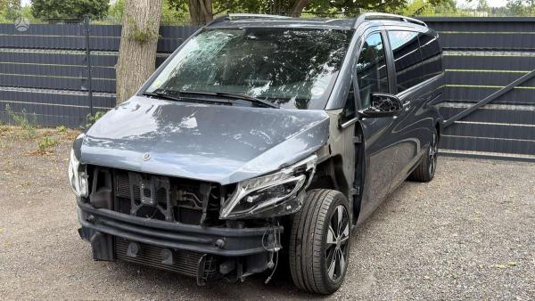 Pelēks Mercedes-Benz V 250 2019 Jonava, ar dzinēja tilpumu 1.95 L un nobraukumu 270 tūkst. km par 17999 €, foto 4 vietnē AUTOMOTO.COM.LV