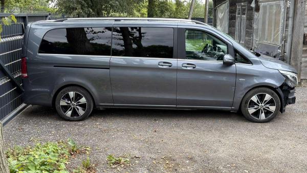 Pelēks Mercedes-Benz V 250 2019 Jonava, ar dzinēja tilpumu 1.95 L un nobraukumu 270 tūkst. km par 17999 €, foto 9 vietnē AUTOMOTO.COM.LV