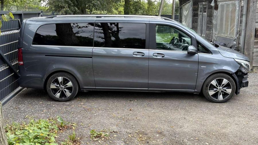 Pelēks Mercedes-Benz V 250 2019 Jonava, ar dzinēja tilpumu 1.95 L un nobraukumu 270 tūkst. km par 17999 €, foto 9 vietnē AUTOMOTO.COM.LV