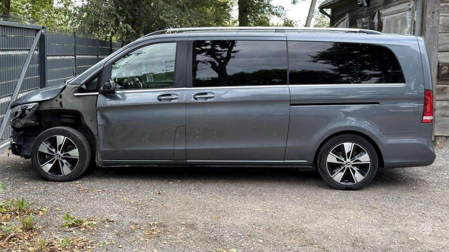 Pelēks Mercedes-Benz V 250 2019 Jonava, ar dzinēja tilpumu 1.95 L un nobraukumu 270 tūkst. km par 17999 €, foto 13 vietnē AUTOMOTO.COM.LV