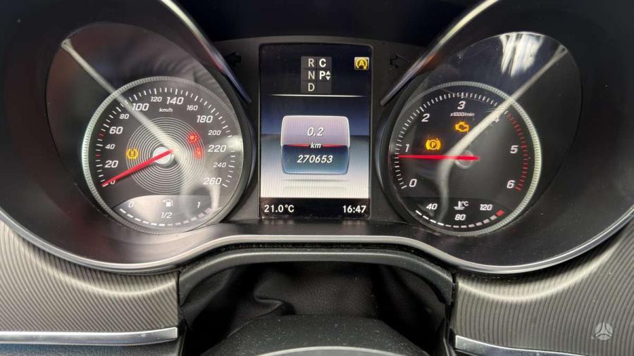 Pelēks Mercedes-Benz V 250 2019 Jonava, ar dzinēja tilpumu 1.95 L un nobraukumu 270 tūkst. km par 17000 €, foto 23 vietnē AUTOMOTO.COM.LV