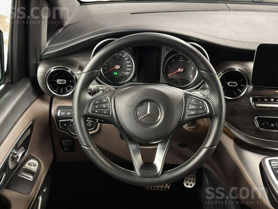 Grey Mercedes-Benz V 250 2020 in Riga, with an engine capacity of 2.00 L and mileage of 70 thousand km for 56990 €, photo 8 on AUTOMOTO.COM.LV
