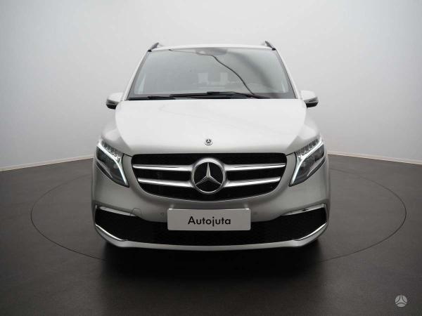Pelēks Mercedes-Benz V 250 2022 Viļņa, ar dzinēja tilpumu 0.00 L un nobraukumu 126 tūkst. km par 48500 €, foto 2 vietnē AUTOMOTO.COM.LV