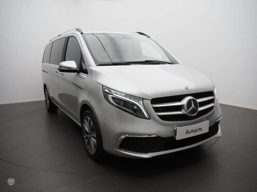 Pelēks Mercedes-Benz V 250 2022 Viļņa, ar dzinēja tilpumu 0.00 L un nobraukumu 126 tūkst. km par 48500 €, foto 4 vietnē AUTOMOTO.COM.LV