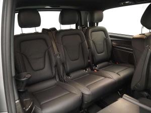 Pelēks Mercedes-Benz V 250 2022 Viļņa, ar dzinēja tilpumu 0.00 L un nobraukumu 126 tūkst. km par 48500 €, foto 18 vietnē AUTOMOTO.COM.LV