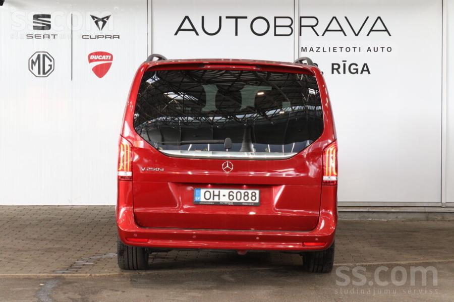 Sarkans Mercedes-Benz V 250 2023 Rīga, ar dzinēja tilpumu 2.00 L un nobraukumu 13 tūkst. km par 55990 €, foto 7 vietnē AUTOMOTO.COM.LV