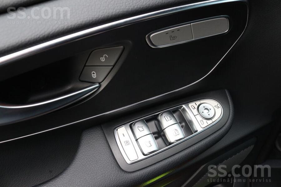 Sarkans Mercedes-Benz V 250 2023 Rīga, ar dzinēja tilpumu 2.00 L un nobraukumu 13 tūkst. km par 55990 €, foto 19 vietnē AUTOMOTO.COM.LV