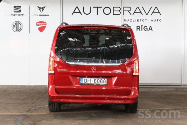 Mercedes-Benz V 250 2023 in Riga on AUTOMOTO.COM.LV Red Mercedes-Benz V 250 2023 in Riga, with an engine capacity of 2.00 L and mileage of 13 thousand km for 55990 €, photo 7 on AUTOMOTO.COM.LV