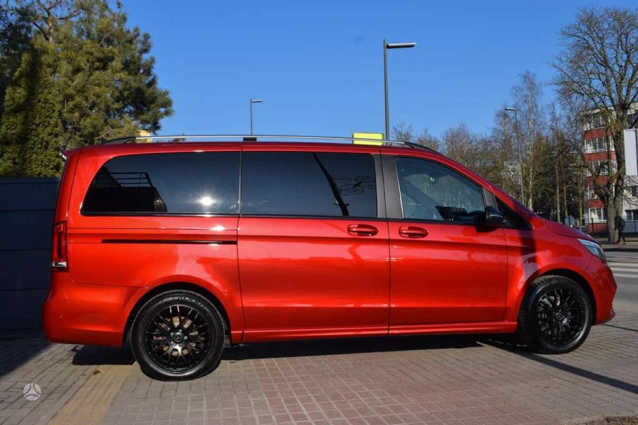 Red Mercedes-Benz V 250 2018 in Marijampole, with an engine capacity of 2.14 L and mileage of 85 thousand km for 43950 €, photo 5 on AUTOMOTO.COM.LV