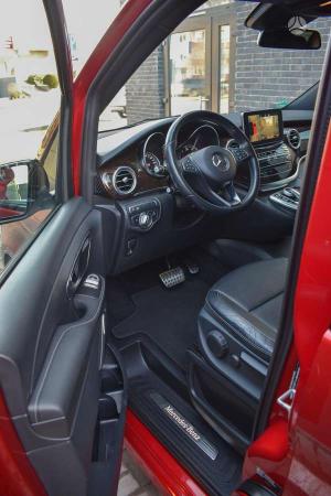 Red Mercedes-Benz V 250 2018 in Marijampole, with an engine capacity of 2.14 L and mileage of 85 thousand km for 43950 €, photo 18 on AUTOMOTO.COM.LV