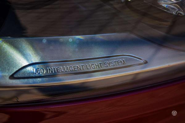 Red Mercedes-Benz V 250 2018 in Marijampole, with an engine capacity of 2.14 L and mileage of 86 thousand km for 43850 €, photo 11 on AUTOMOTO.COM.LV