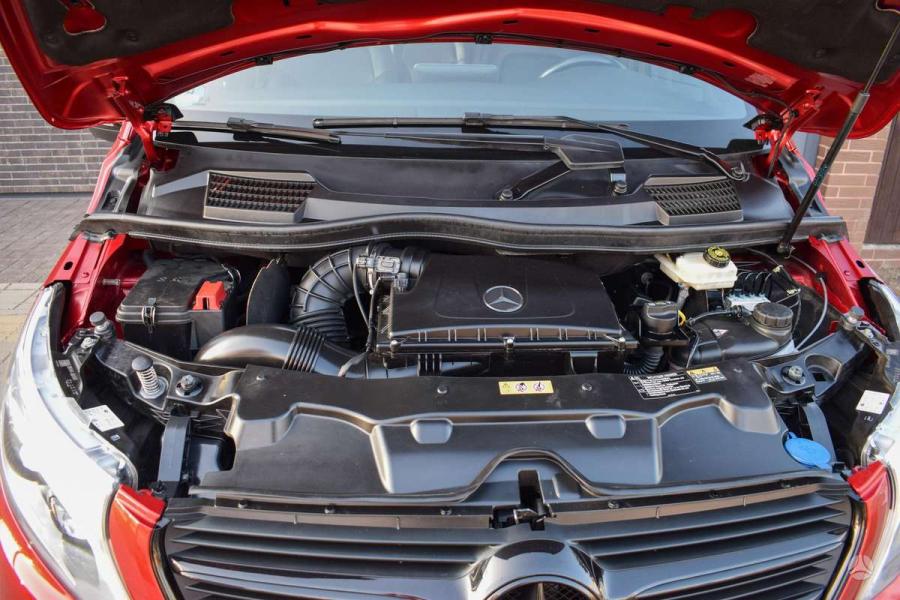 Sarkans Mercedes-Benz V 250 2018 Marijampole, ar dzinēja tilpumu 2.14 L un nobraukumu 88 tūkst. km par 39950 €, foto 40 vietnē AUTOMOTO.COM.LV