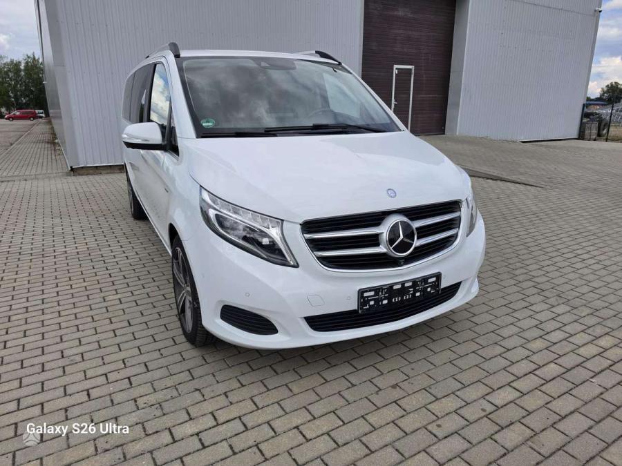 White Mercedes-Benz V 250 2016 in Marijampole, with an engine capacity of 2.14 L and mileage of 240 thousand km for 28900 €, photo 3 on AUTOMOTO.COM.LV