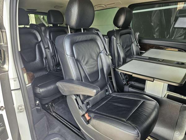 White Mercedes-Benz V 250 2016 in Marijampole, with an engine capacity of 2.14 L and mileage of 240 thousand km for 28900 €, photo 9 on AUTOMOTO.COM.LV