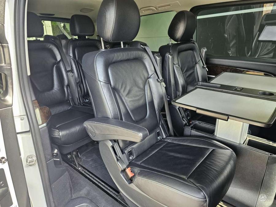 White Mercedes-Benz V 250 2016 in Marijampole, with an engine capacity of 2.14 L and mileage of 240 thousand km for 28900 €, photo 10 on AUTOMOTO.COM.LV