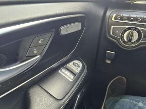 White Mercedes-Benz V 250 2016 in Marijampole, with an engine capacity of 2.14 L and mileage of 240 thousand km for 28900 €, photo 19 on AUTOMOTO.COM.LV