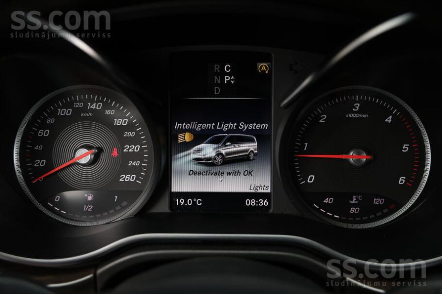 Balts Mercedes-Benz V 250 2014 Tukums, ar dzinēja tilpumu 2.20 L un nobraukumu 267 tūkst. km par 25500 €, foto 35 vietnē AUTOMOTO.COM.LV