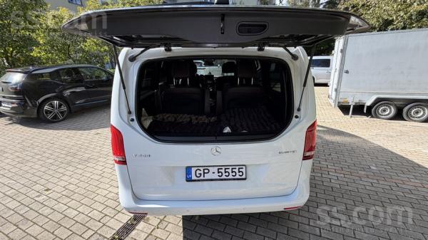 Balts Mercedes-Benz V 250 2014 Rīga, ar dzinēja tilpumu 2.20 L un nobraukumu 221 tūkst. km par 24500 €, foto 8 vietnē AUTOMOTO.COM.LV