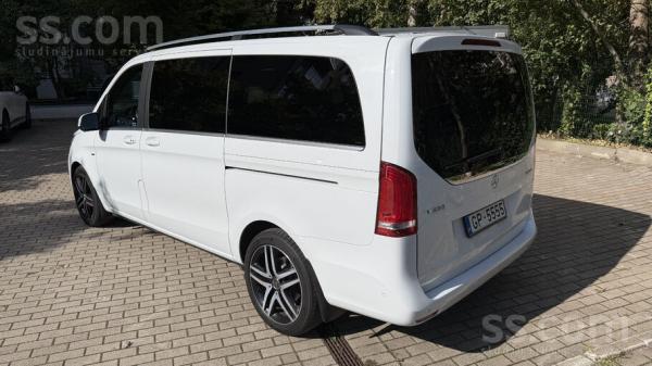 Mercedes-Benz V 250 2014 in Riga on AUTOMOTO.COM.LV White Mercedes-Benz V 250 2014 in Riga, with an engine capacity of 2.20 L and mileage of 221 thousand km for 24500 €, photo 7 on AUTOMOTO.COM.LV