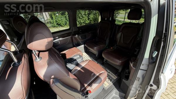 Mercedes-Benz V 250 2014 in Riga on AUTOMOTO.COM.LV White Mercedes-Benz V 250 2014 in Riga, with an engine capacity of 2.20 L and mileage of 221 thousand km for 24500 €, photo 10 on AUTOMOTO.COM.LV