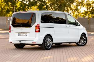 Balts Mercedes-Benz V 250 2015 Rīga, ar dzinēja tilpumu 2.20 L un nobraukumu 196 tūkst. km par 29490 €, foto 7 vietnē AUTOMOTO.COM.LV