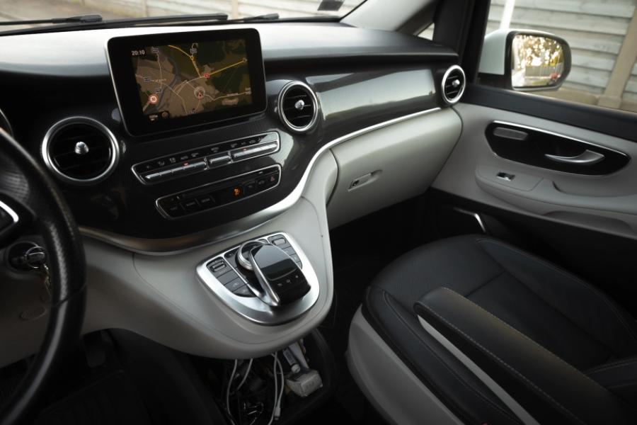 Balts Mercedes-Benz V 250 2015 Rīga, ar dzinēja tilpumu 2.20 L un nobraukumu 196 tūkst. km par 29490 €, foto 20 vietnē AUTOMOTO.COM.LV