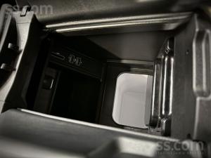 Balts Mercedes-Benz V 250 2018 Tallina, ar dzinēja tilpumu 2.10 L un nobraukumu 107 tūkst. km par 47900 €, foto 26 vietnē AUTOMOTO.COM.LV