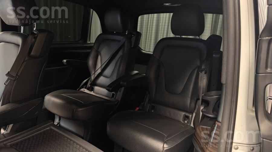 White Mercedes-Benz V 250 2016 in Riga, with an engine capacity of 2.20 L and mileage of 268 thousand km for 29990 €, photo 14 on AUTOMOTO.COM.LV