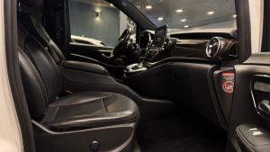 White Mercedes-Benz V 250 2016 in Riga, with an engine capacity of 2.20 L and mileage of 268 thousand km for 29990 €, photo 10 on AUTOMOTO.COM.LV