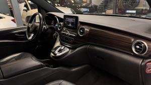 White Mercedes-Benz V 250 2016 in Riga, with an engine capacity of 2.20 L and mileage of 268 thousand km for 29990 €, photo 11 on AUTOMOTO.COM.LV