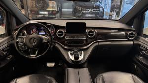 White Mercedes-Benz V 250 2016 in Riga, with an engine capacity of 2.20 L and mileage of 268 thousand km for 29990 €, photo 15 on AUTOMOTO.COM.LV