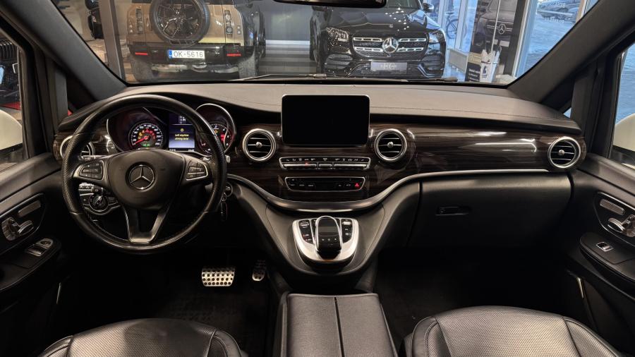 White Mercedes-Benz V 250 2016 in Riga, with an engine capacity of 2.20 L and mileage of 268 thousand km for 29990 €, photo 15 on AUTOMOTO.COM.LV